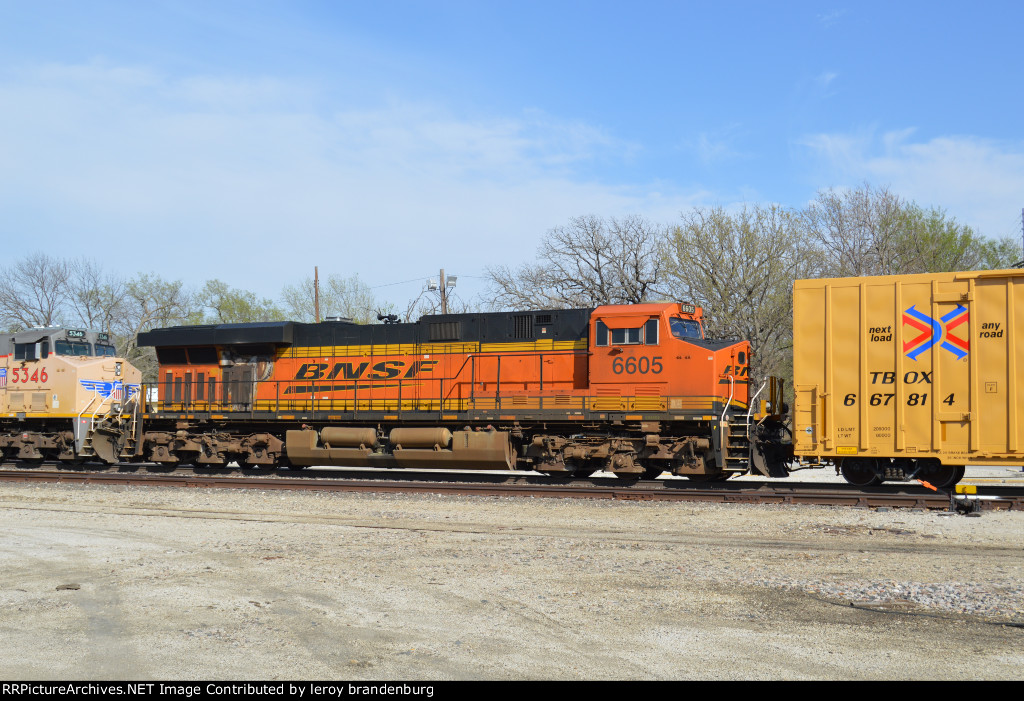 BNSF 6605